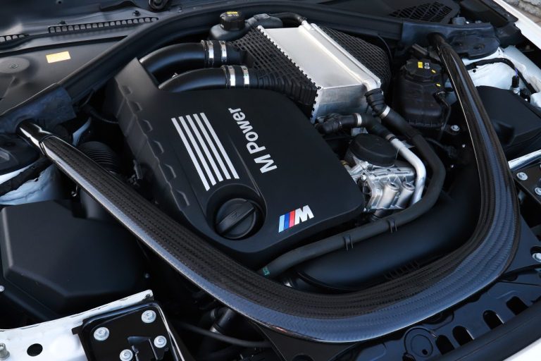 【徹底レビュー】M2 F87コンペティションの実力とは | トップランク・マガジン｜納得が導く、最高の選択を