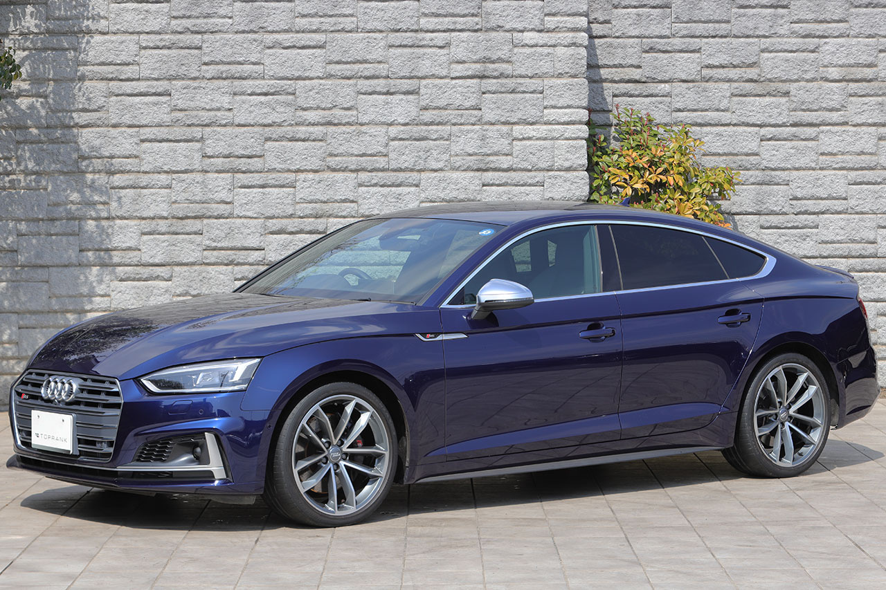 アウディ S5はどんなクルマ？A5・RS5のそれぞれの違いも解説 | トップランク・マガジン｜納得が導く、最高の選択を