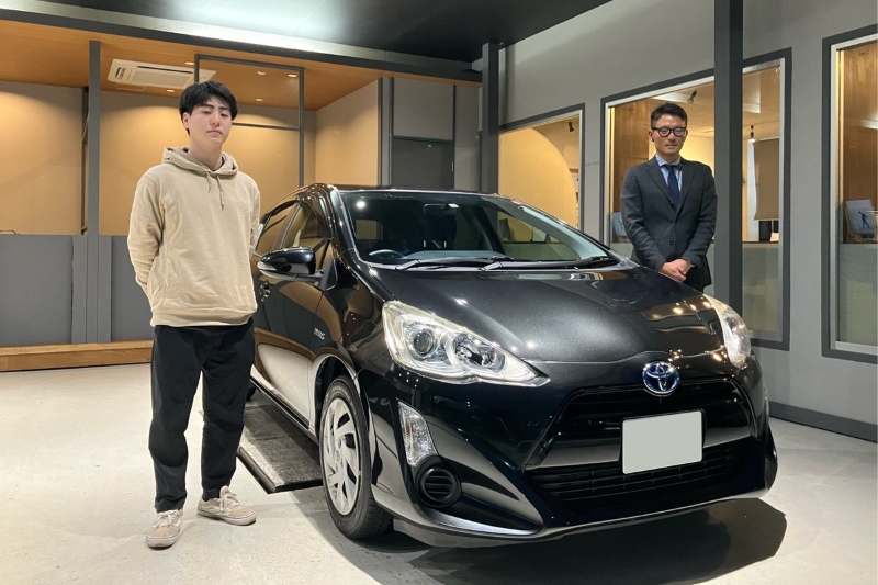 H27 トヨタ アクア G ブラックソフトレザーセレクション | Toprank